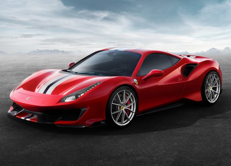 Novo 488 Pista, o Ferrari V8 mais potente de sempre | AutoSport