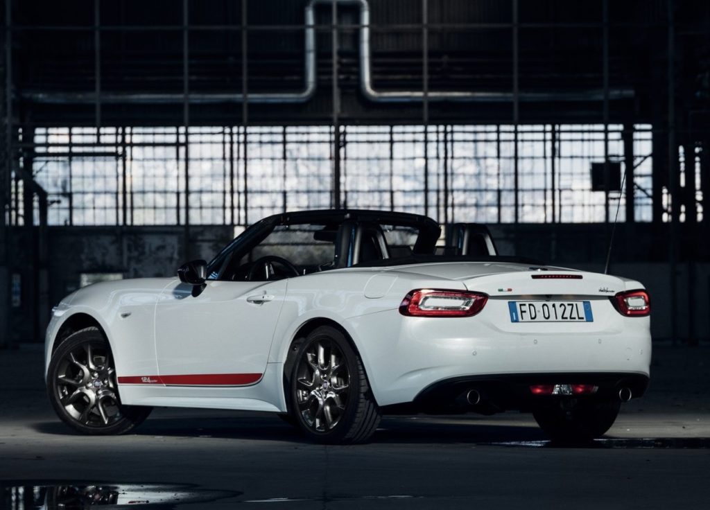Fiat 124 Spider recebe versão S-Design | AutoSport